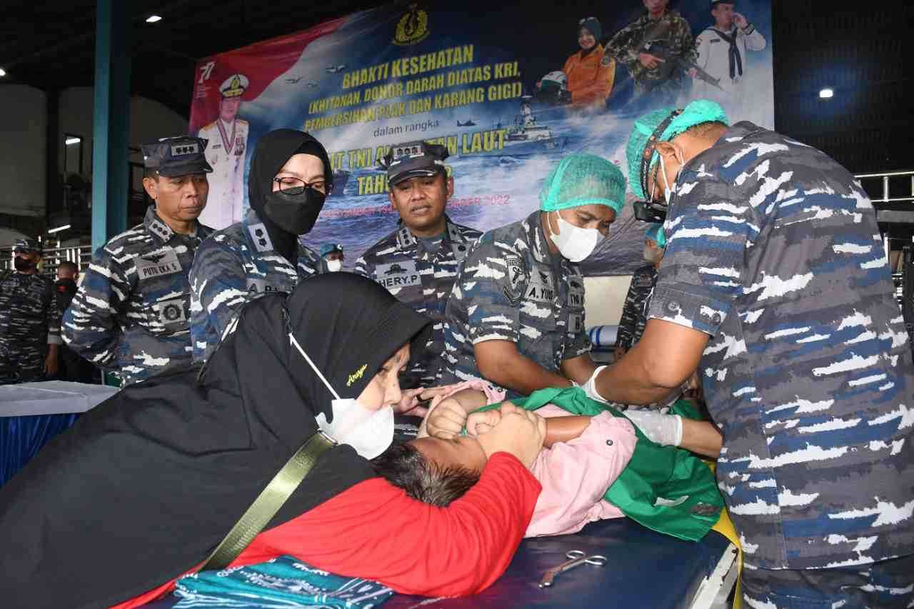 Sambut HUT Ke-77 TNI AL, Lantamal III dan Jajarannya Gelar Bhakti Kesehatan - Article - Media ...