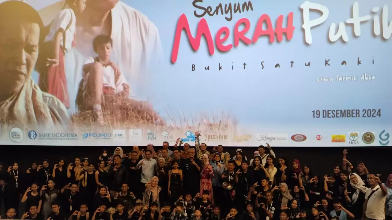 Gala Premier film Senyum Merah Putih rayakan Talenta Cirebon dan Bali Callysta Putri Dalam Peran ...